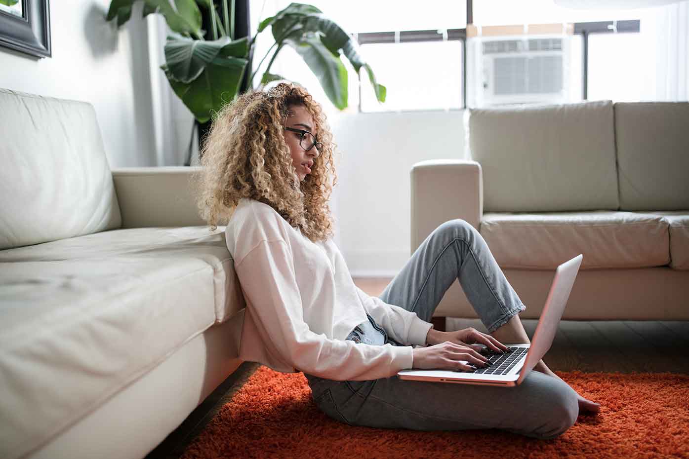 Zoom Meeting Outfit Ideas To Look Stylish - Vogue Portal