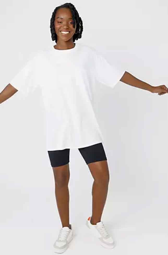 How To Style Plain White T-Shirt? - Vogue Portal